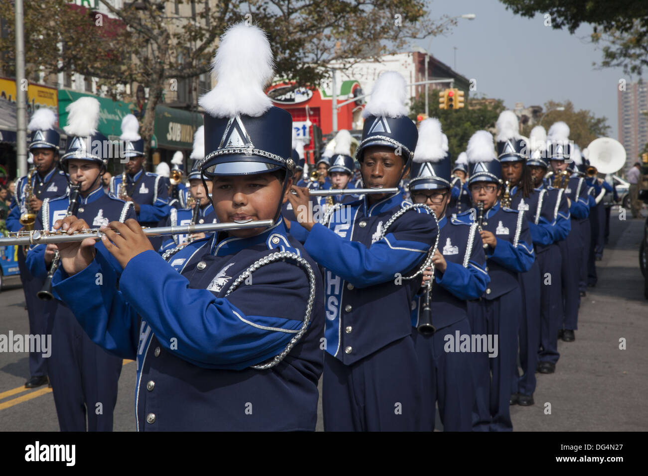 Teen marching in parade hi-res stock photography and images - Alamy