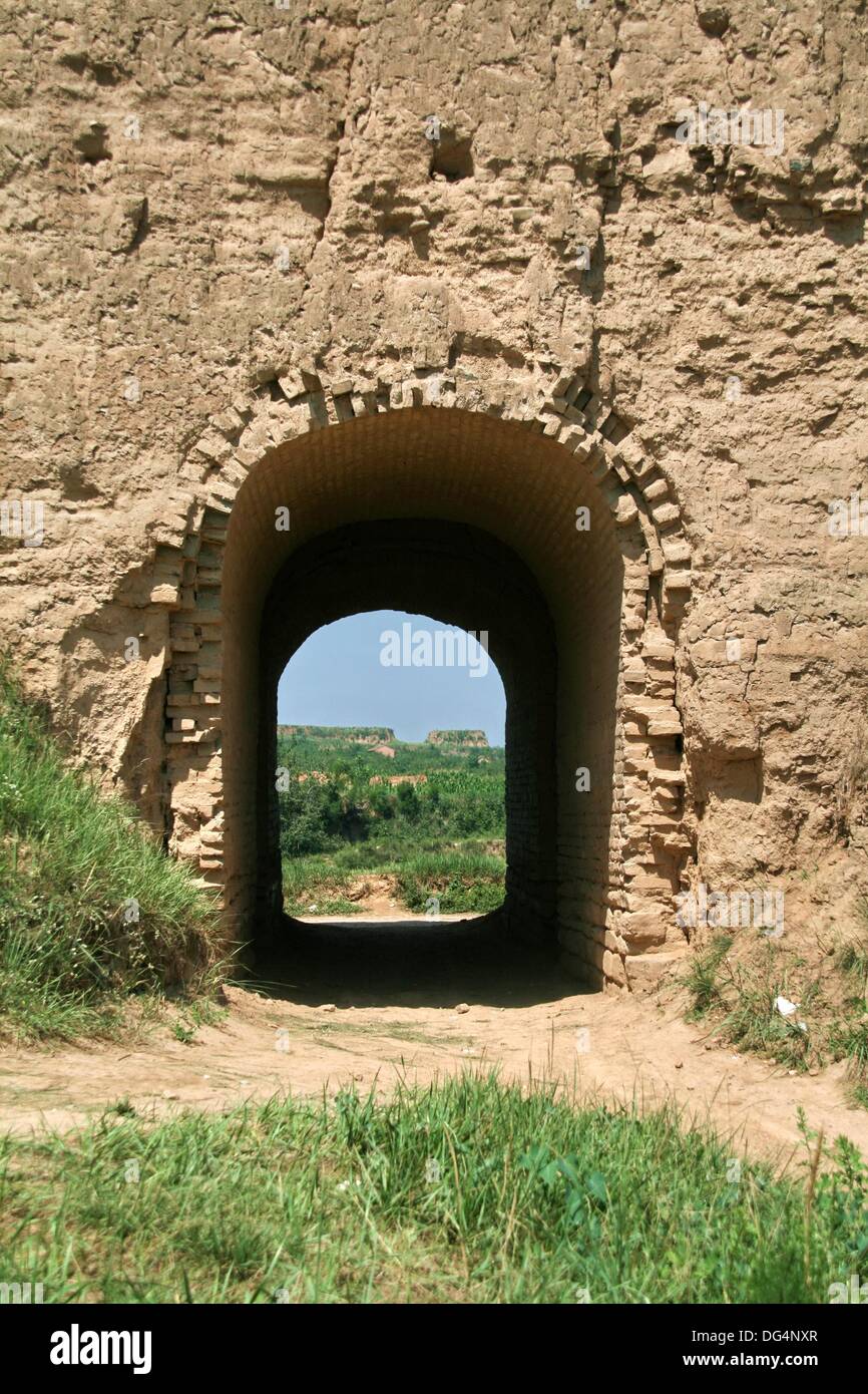 Loess plateau cave hi-res stock photography and images - Alamy