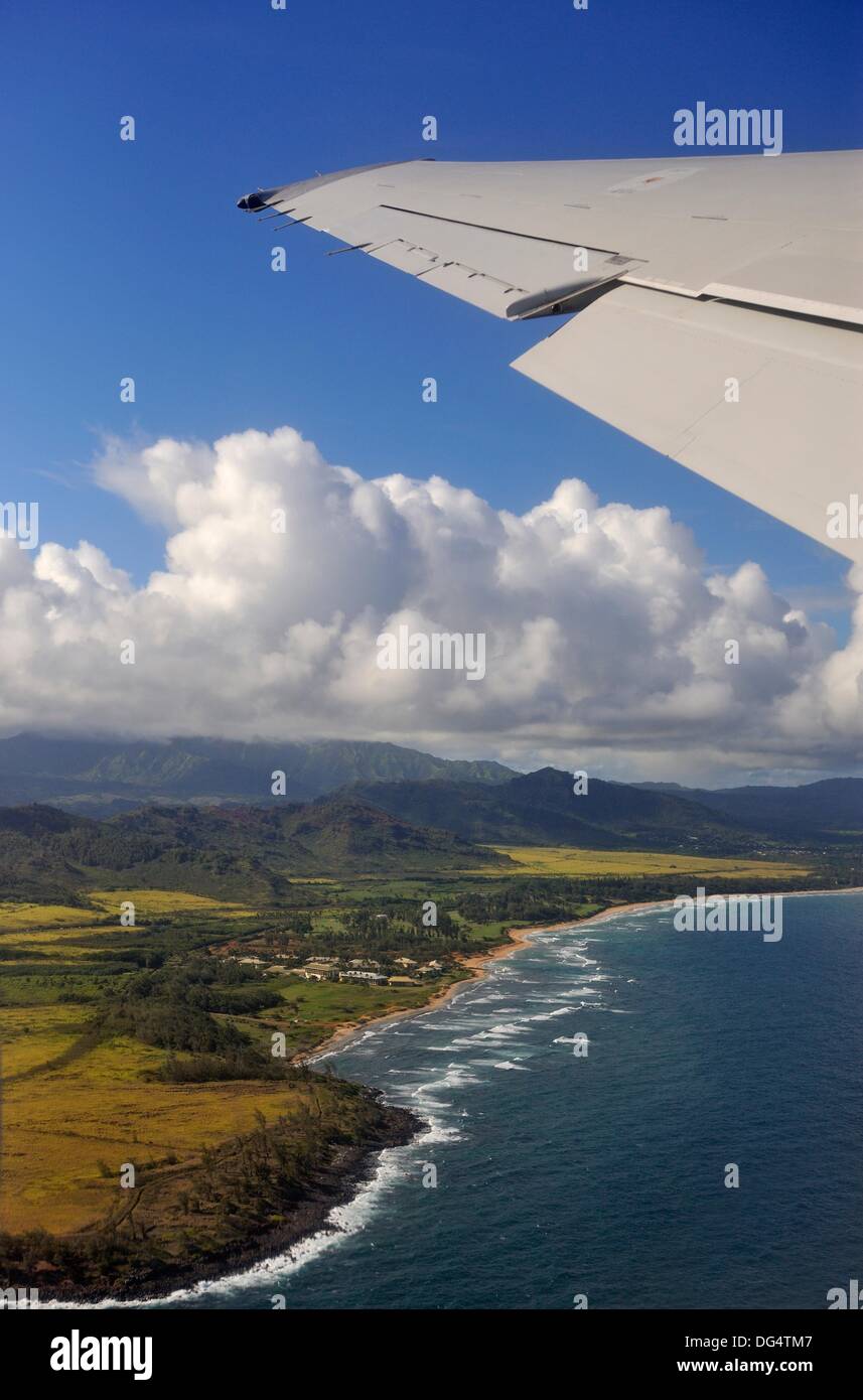 Airplane wing hawaii hi-res stock photography and images - Alamy