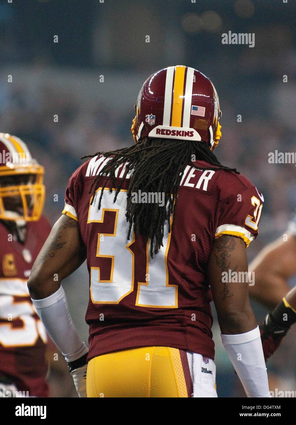 Washington redskins helmet hi-res stock photography and images - Alamy