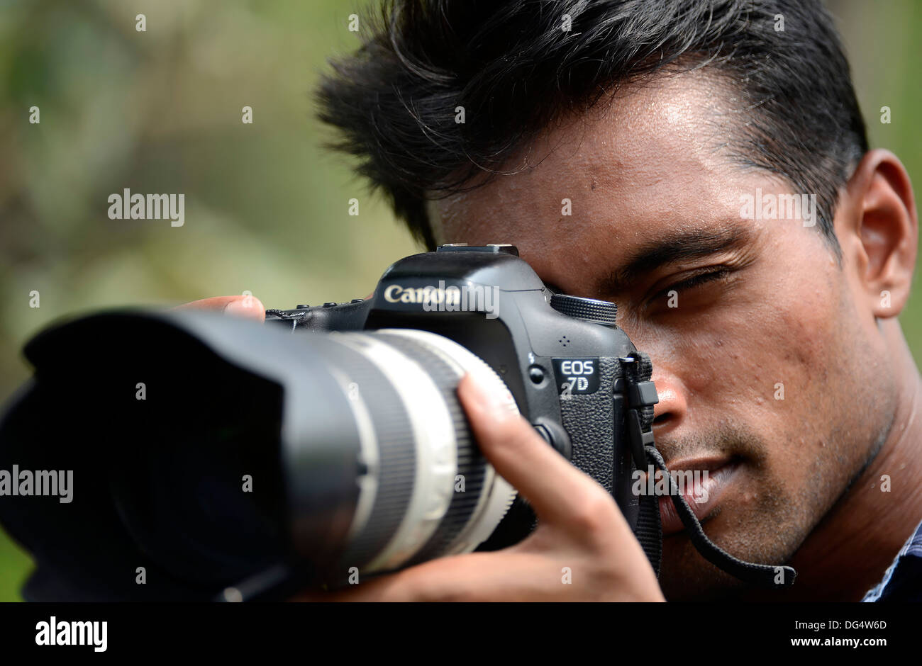 Wildlife photographer hi-res stock photography and images - Alamy