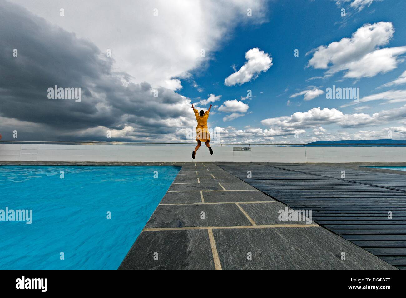 Empty pool jumping hi-res stock photography and images - Alamy