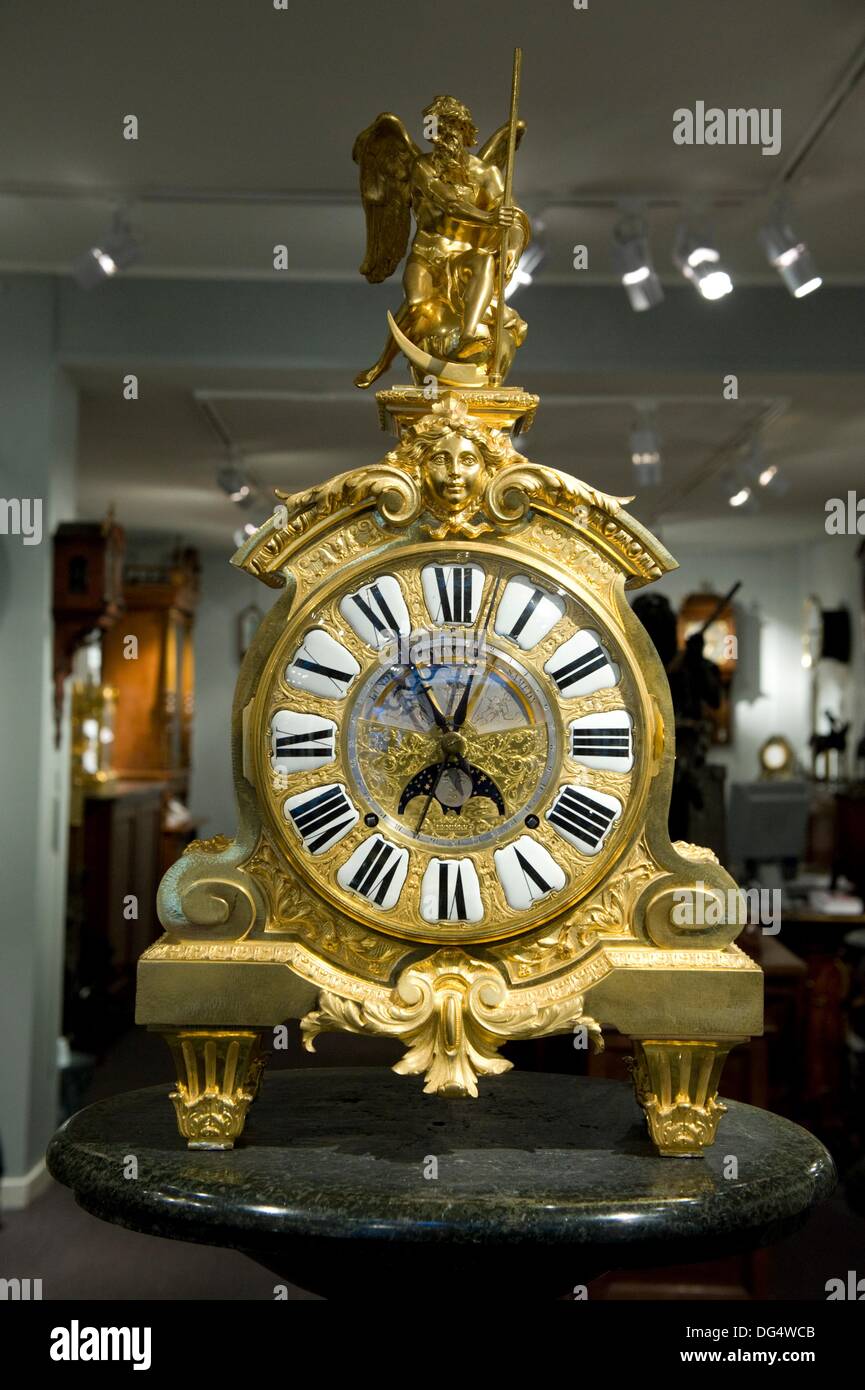 Historic clock exhibition hi-res stock photography and images - Alamy