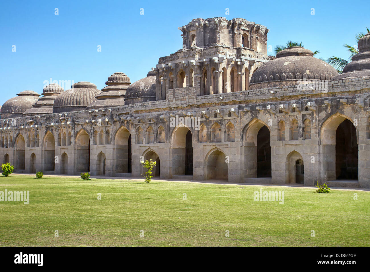 Hampi ancient hi-res stock photography and images - Alamy