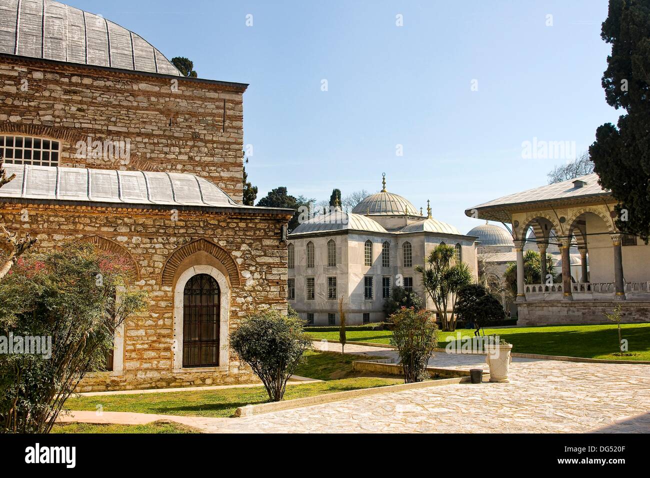 Library of the university of istanbul hi-res stock photography and ...