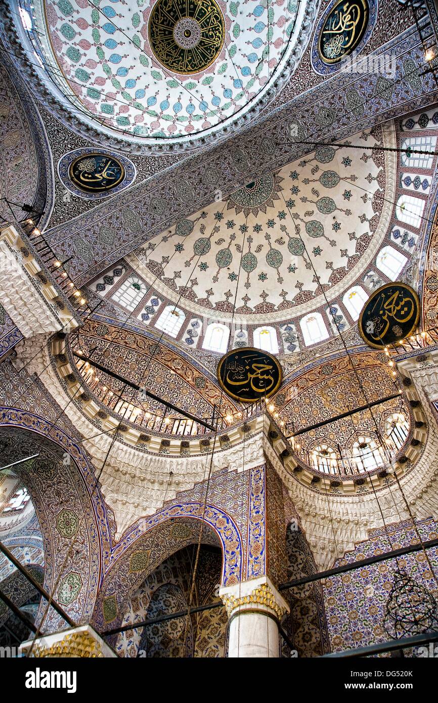 Interior domes new mosque mosque hi-res stock photography and images ...