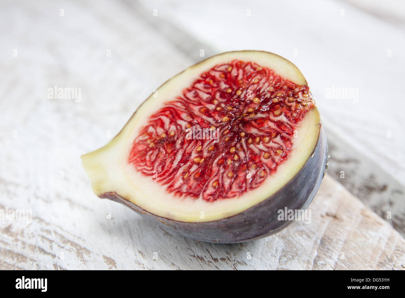 Cut fig hi-res stock photography and images - Alamy