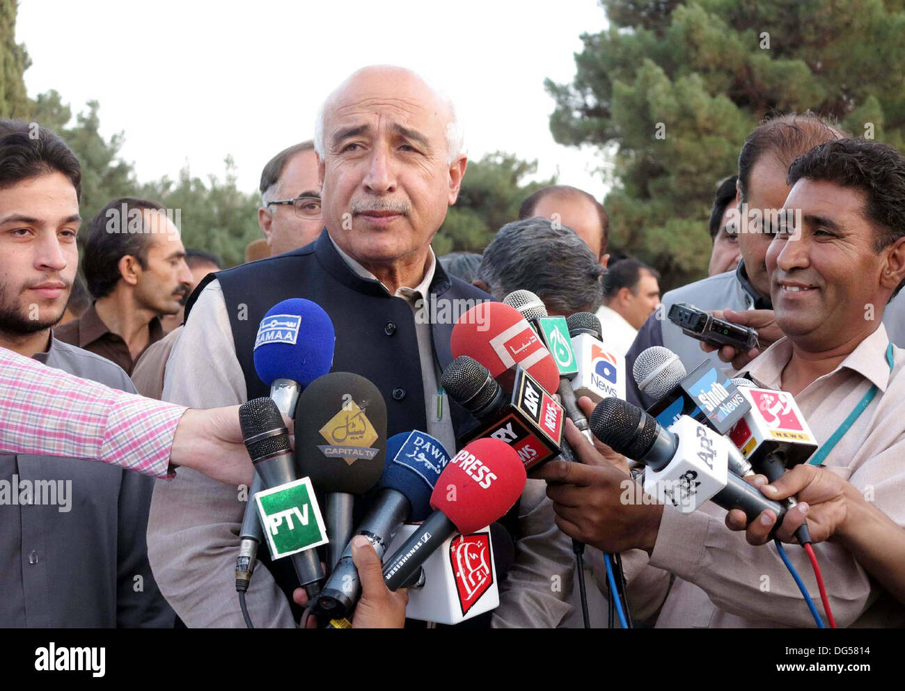 Balochistan Chief Minister, Dr.Abdul Malik Baloch addresses to media ...