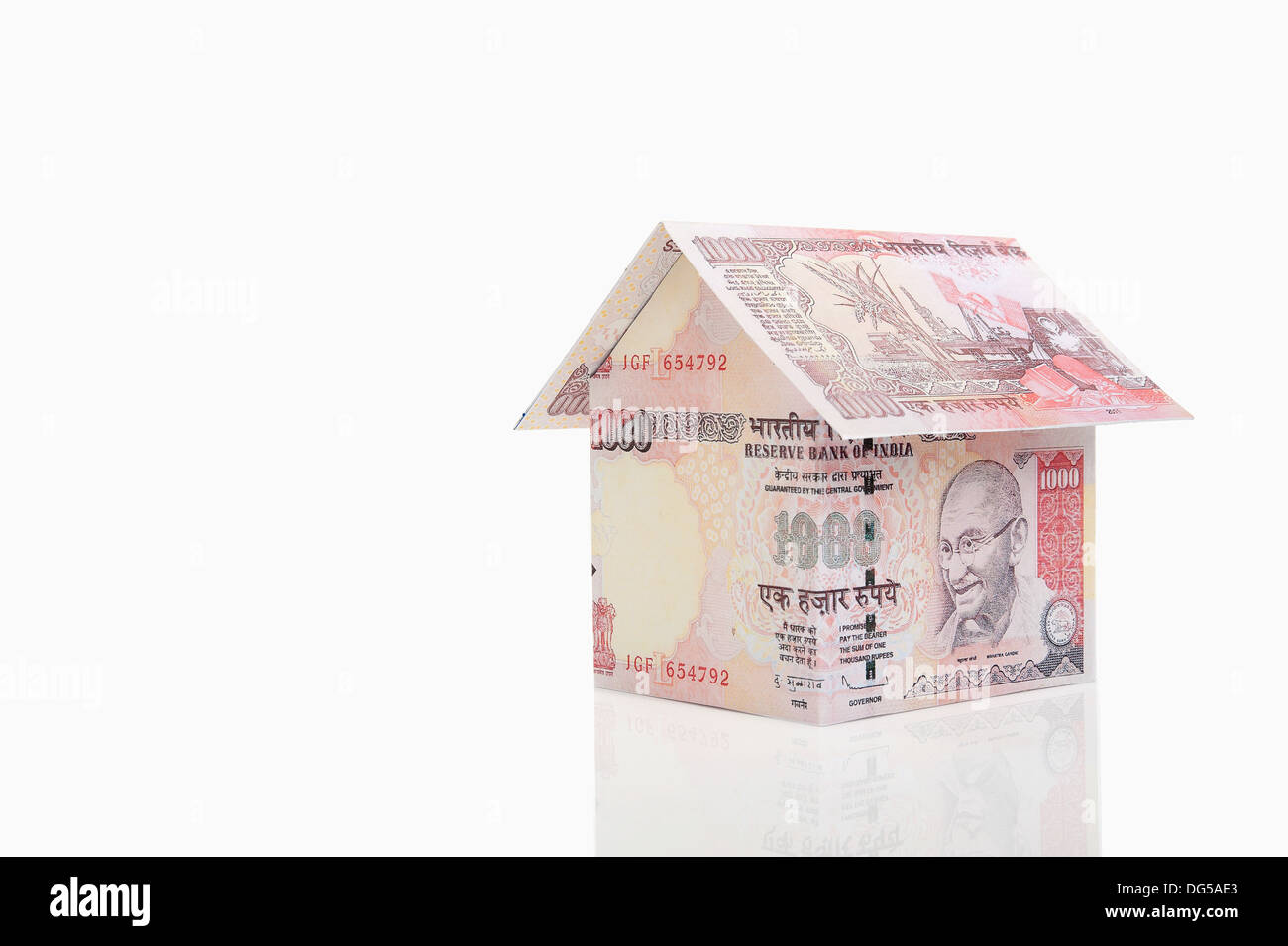 House made of 1000 Rupee Indian Currency Stock Photo - Alamy