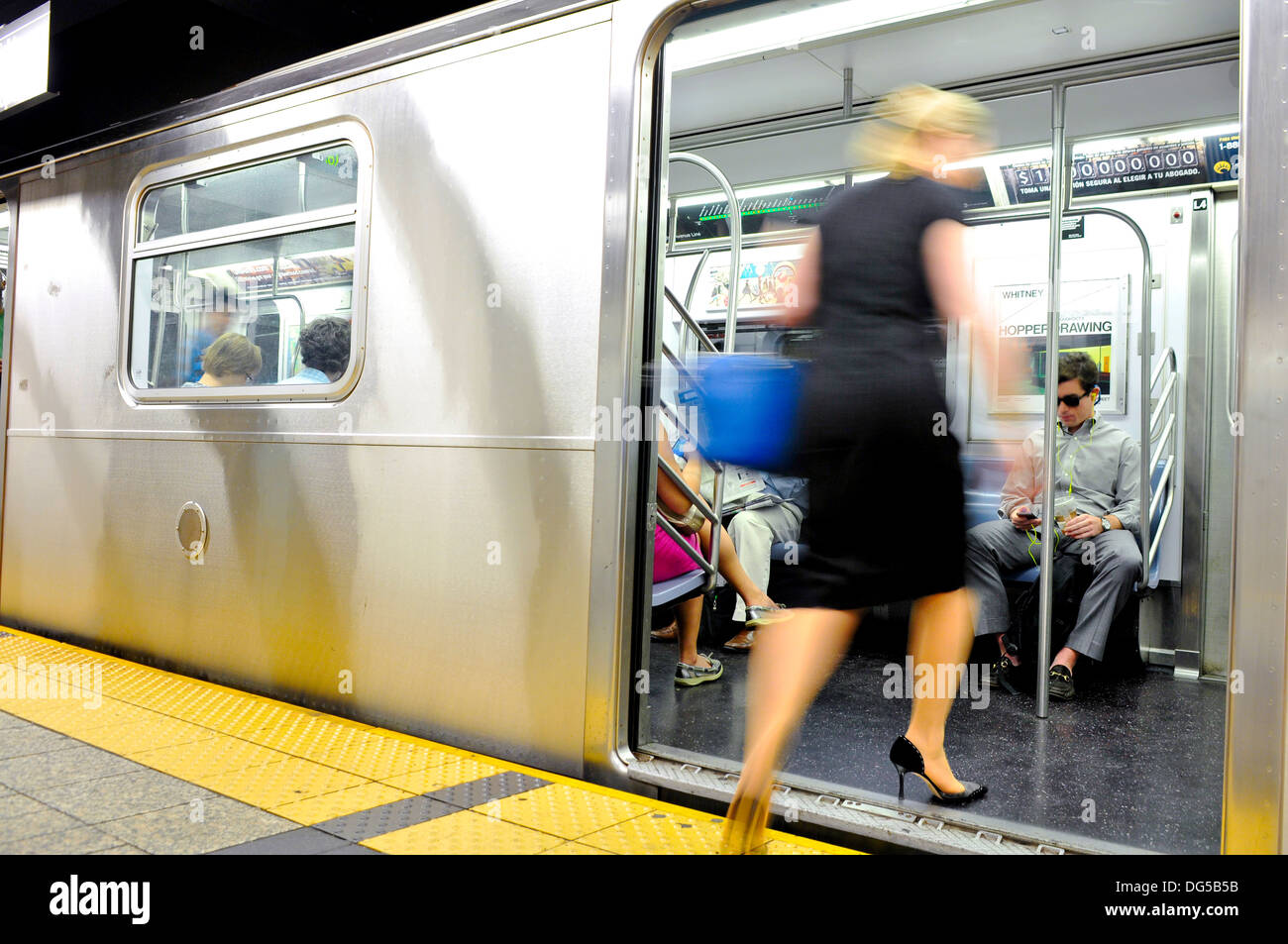42nd Street Grand Central Terminal, number 4, 5, 6 subway trains, Green ...