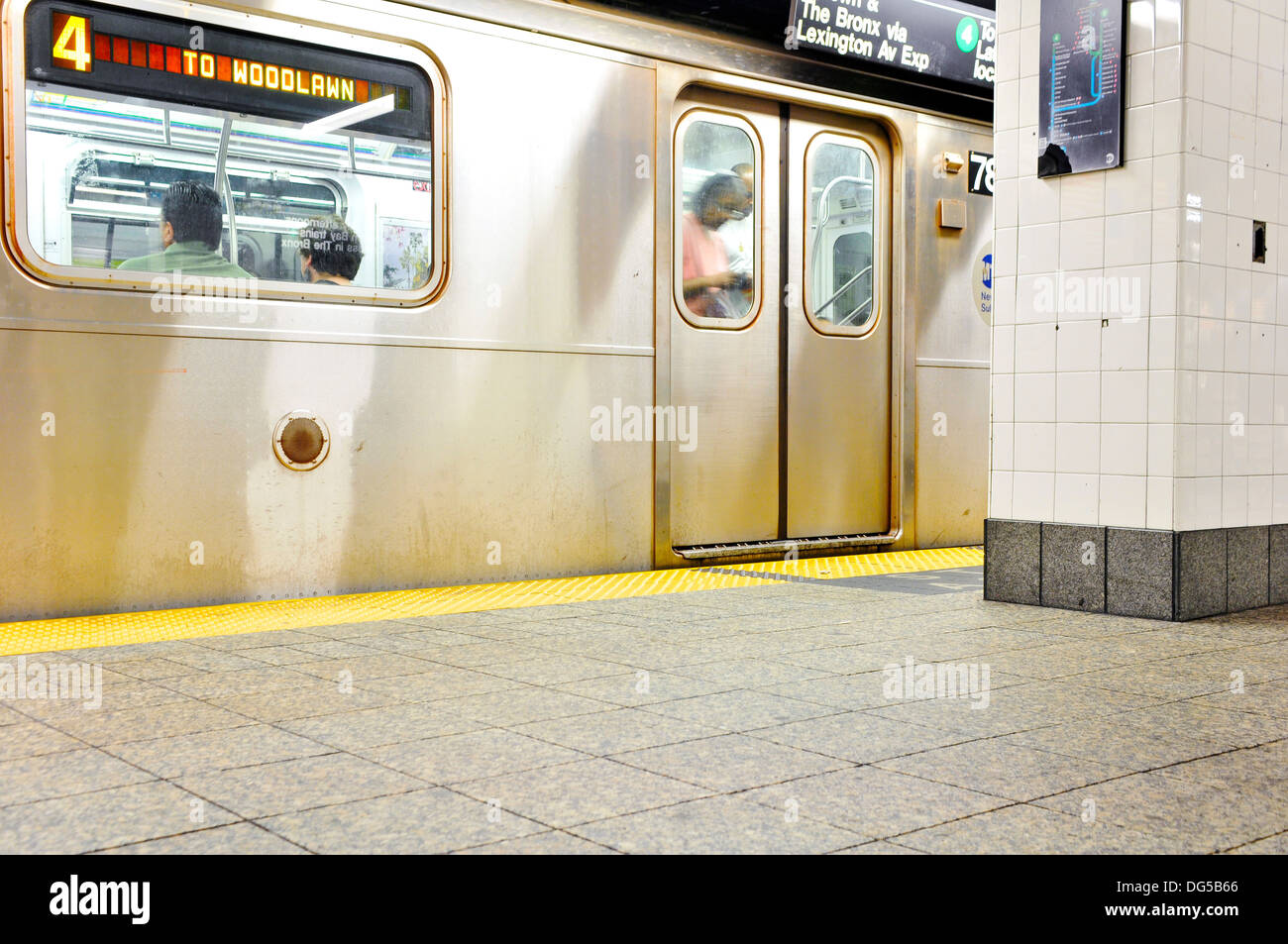 42nd Street Grand Central Terminal, number 4, 5, 6 subway trains, Green ...