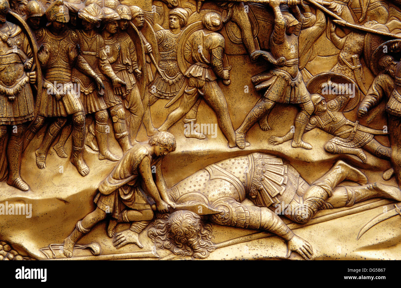 David slaying goliath hi-res stock photography and images - Alamy