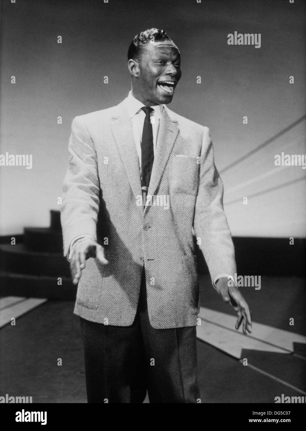 1957 is an american singer hi-res stock photography and images - Alamy