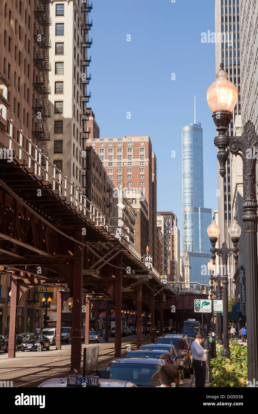 Elevated train tracks hi-res stock photography and images - Alamy