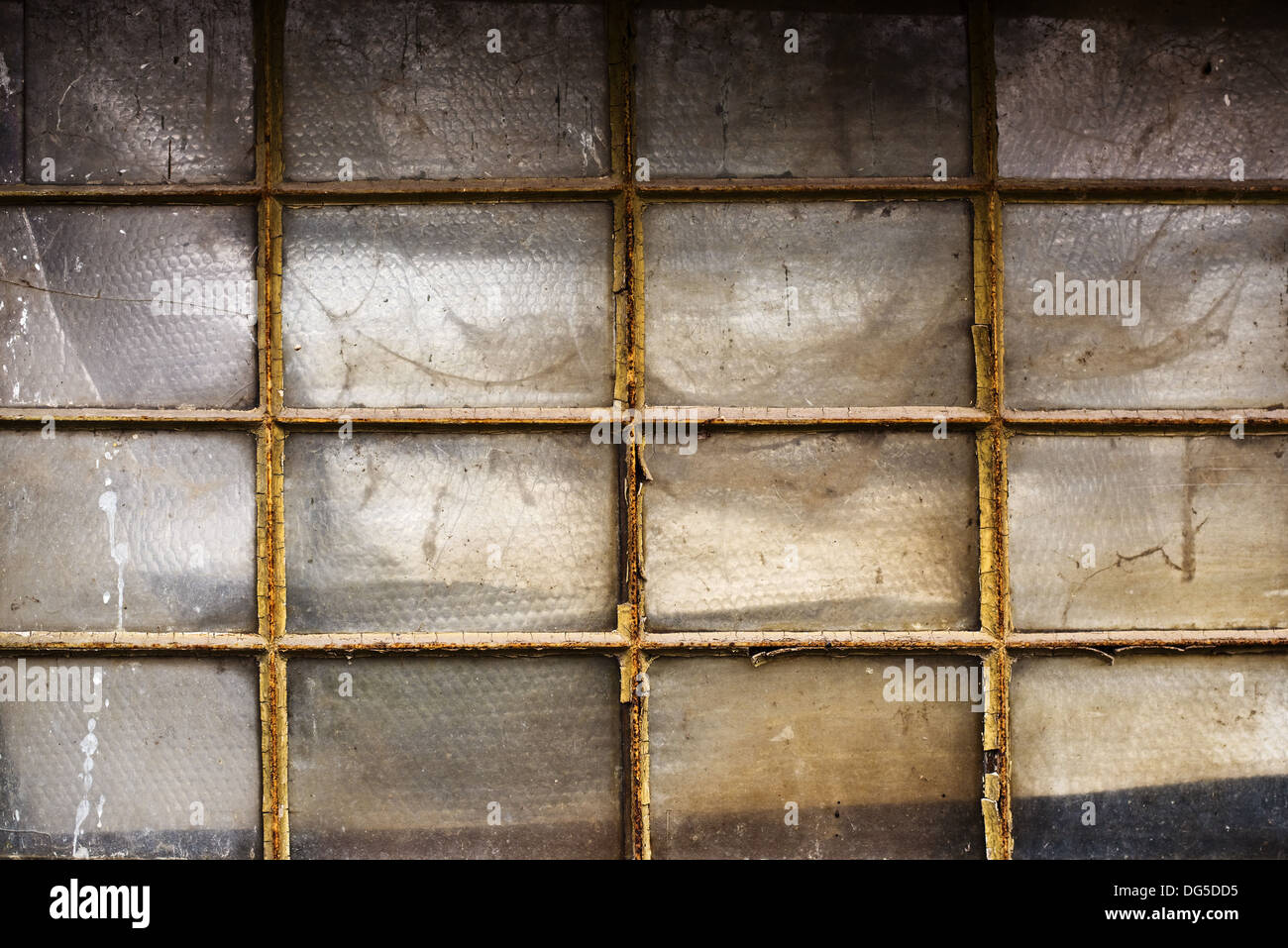 Dirty glass texture hi-res stock photography and images - Alamy