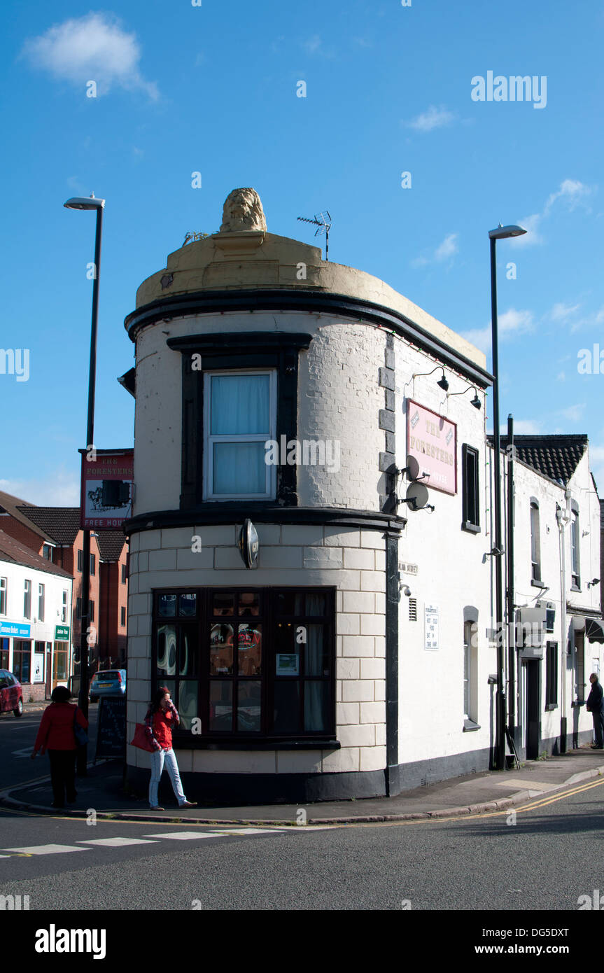 The Foresters pub, Hillfields, Coventry, UK Stock Photo - Alamy