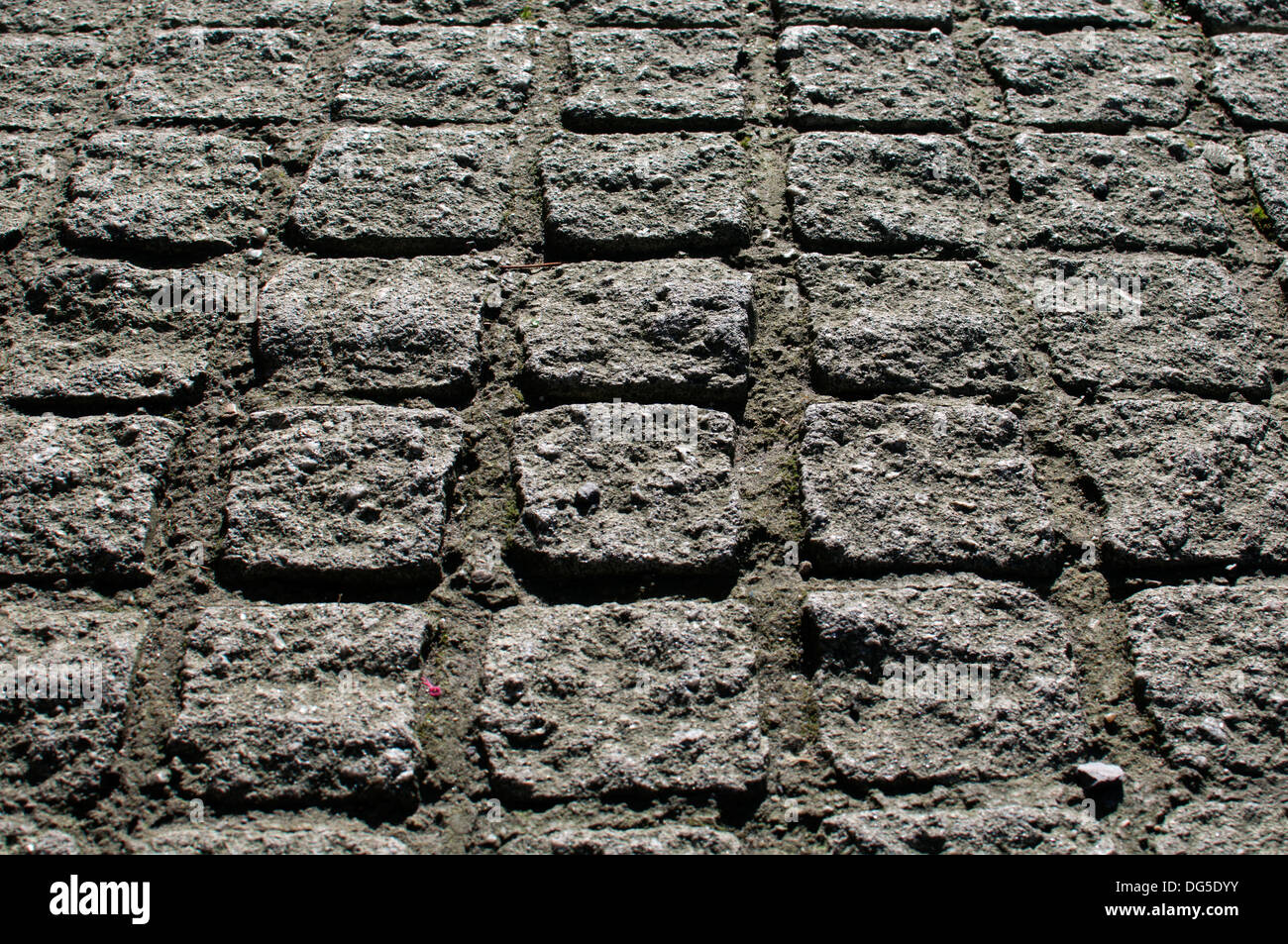 Cobbled paving pattern hi-res stock photography and images - Alamy