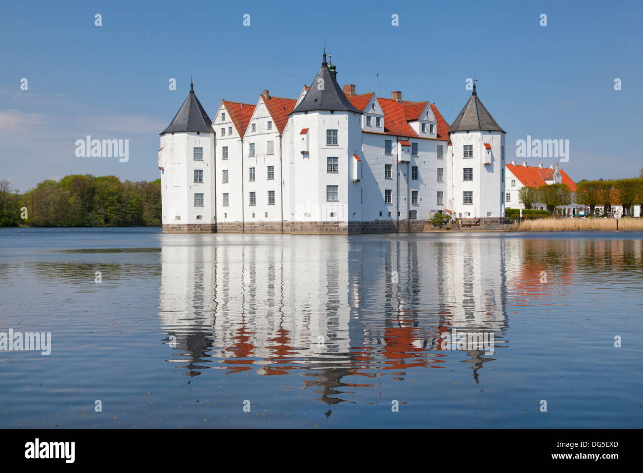 Castle of gluecksburg hi-res stock photography and images - Alamy