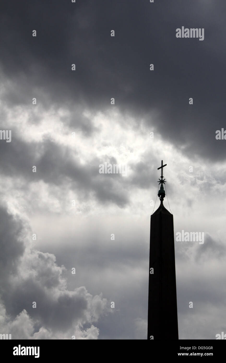 cross on obelisk in saint peter's square, vatican, rome italy Stock ...