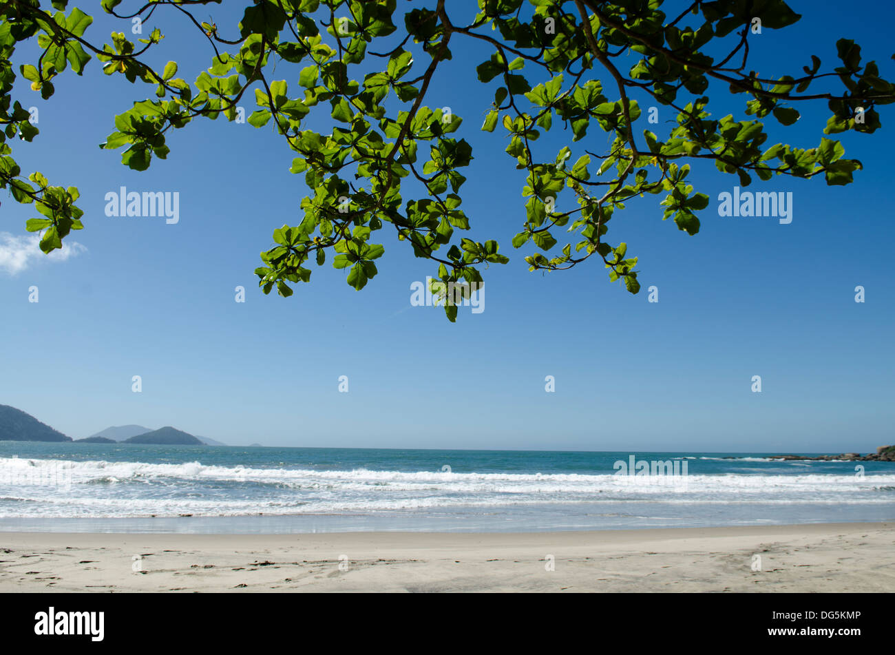 Castelhanos Beach (praia de) Ilhabela, Sao Paulo shore, Brazil Stock ...