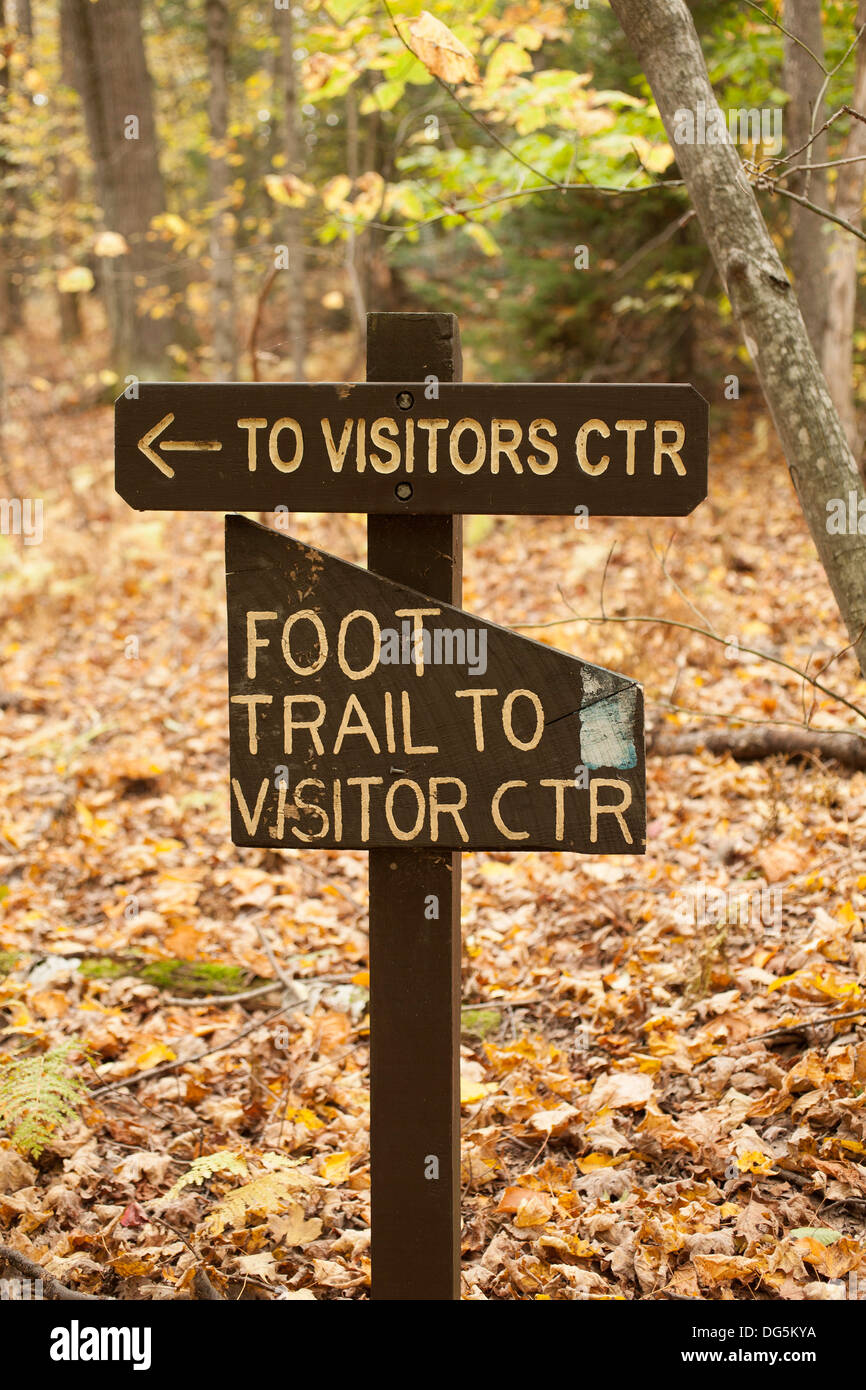 Trial side signs give directions at Mount Greylock State Park in ...