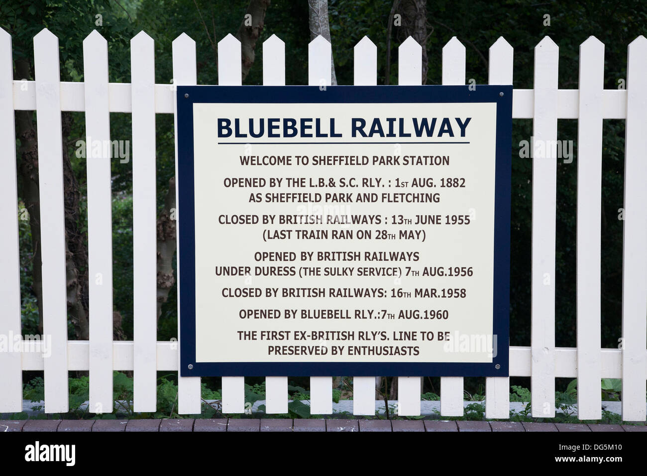 Bluebell railway, welcome to Sheffield Park Station sign Stock Photo ...
