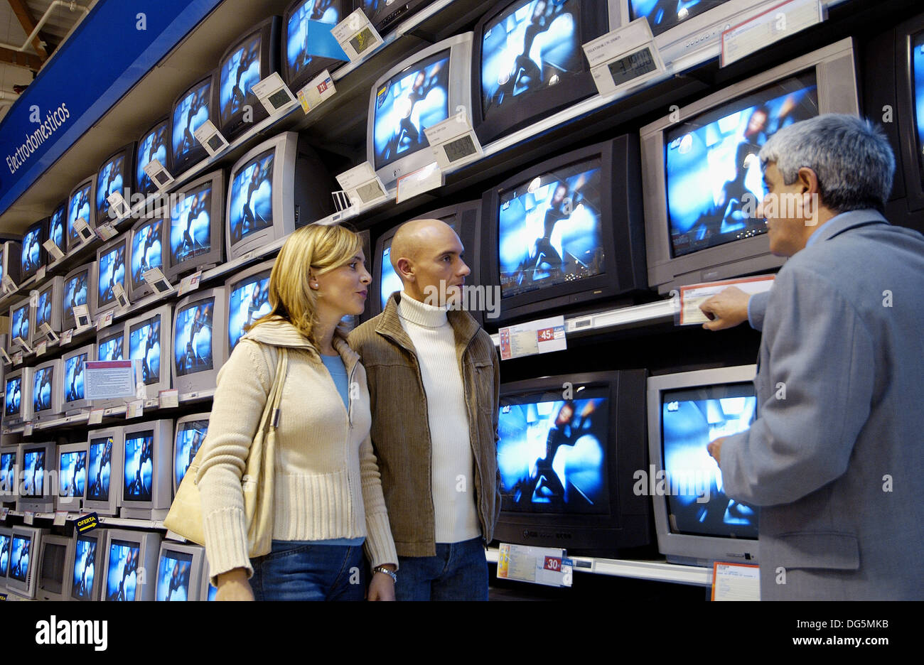 Tv salesman hi-res stock photography and images - Alamy