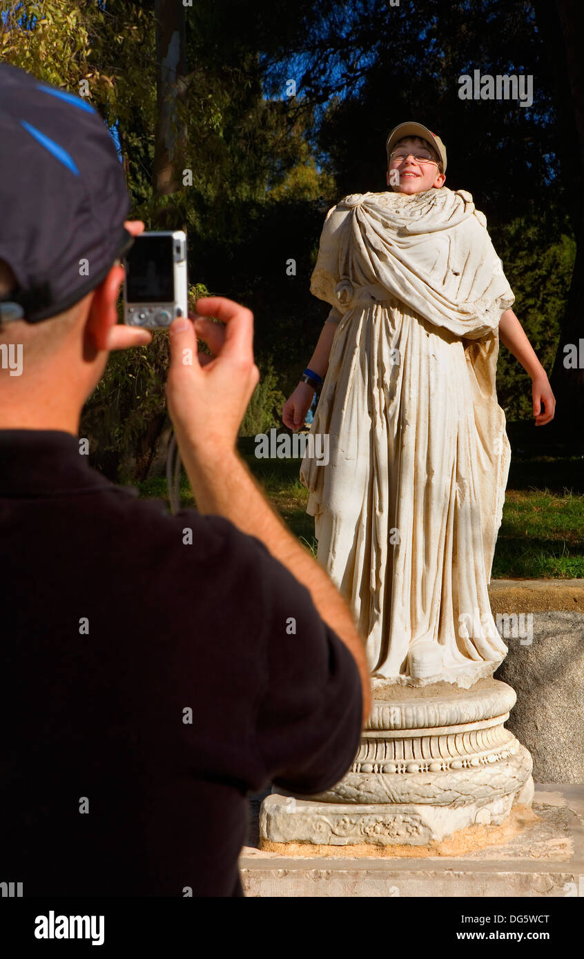 Tunez: Carthage.Carthage Museum. Tourists. Roman sculpture Stock Photo ...