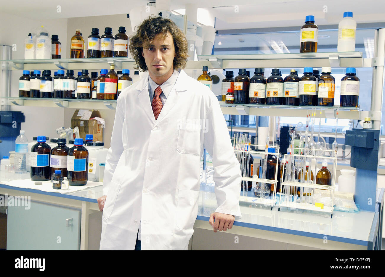 Chemical characterization hi-res stock photography and images - Alamy