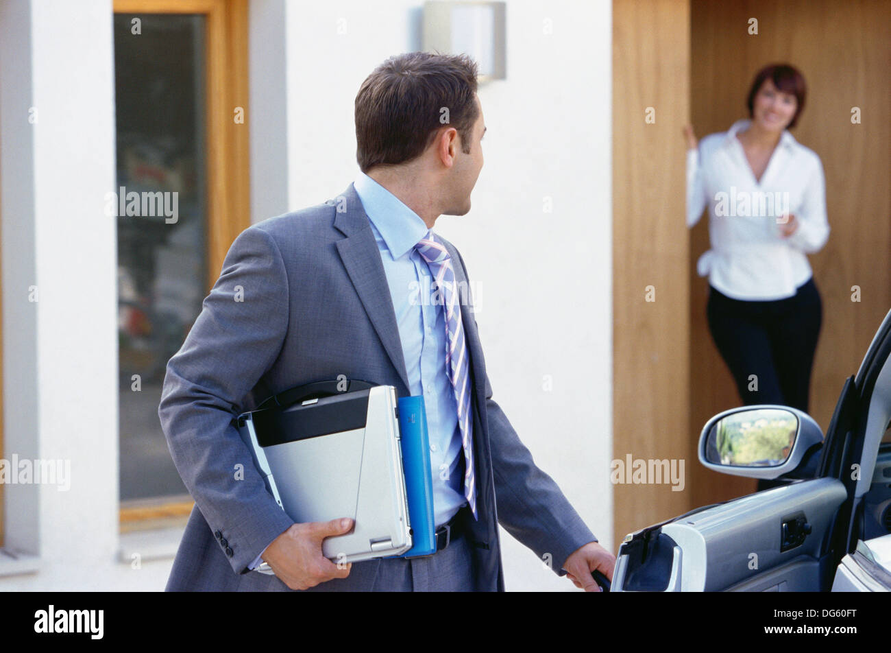 Couple leave house work hi-res stock photography and images - Alamy
