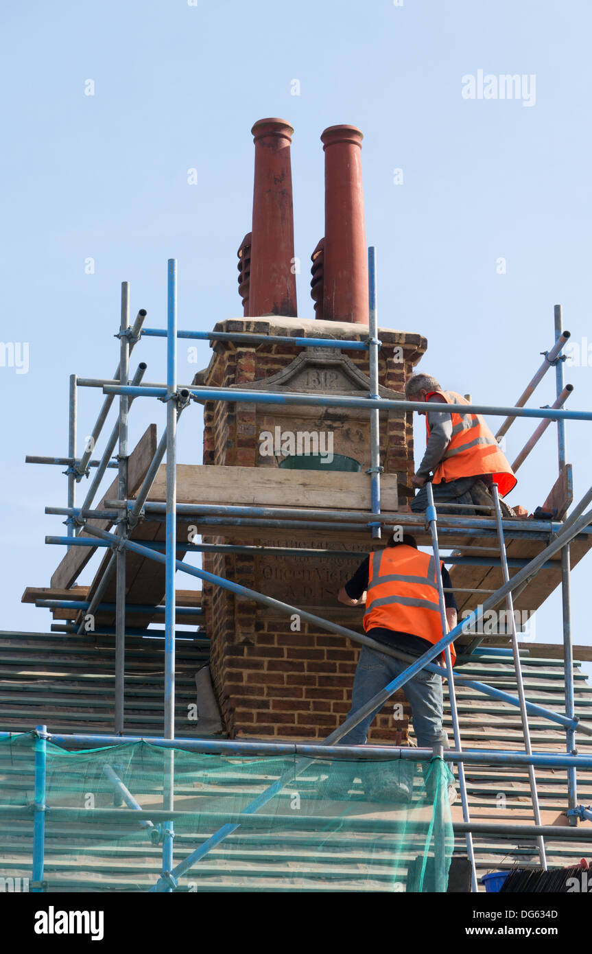 Victorian chimney stack hi-res stock photography and images - Alamy