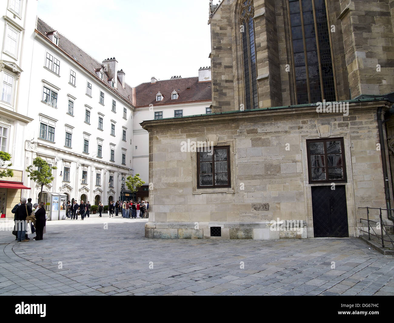 Stephanplatz hi-res stock photography and images - Alamy