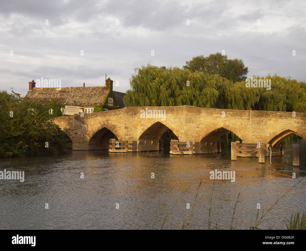 Newbridge bridge hi-res stock photography and images - Alamy