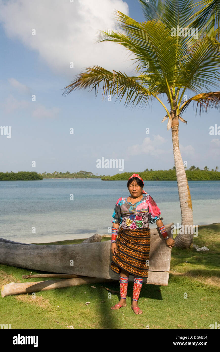 Kunas indians hi-res stock photography and images - Alamy