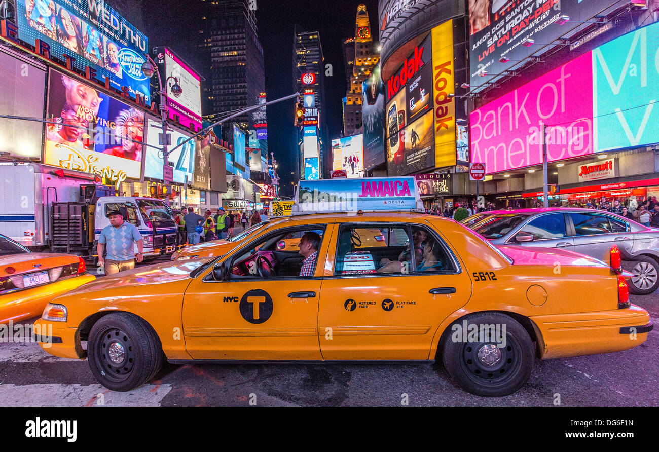 Yellow Taxi in New York Stock Photo - Alamy
