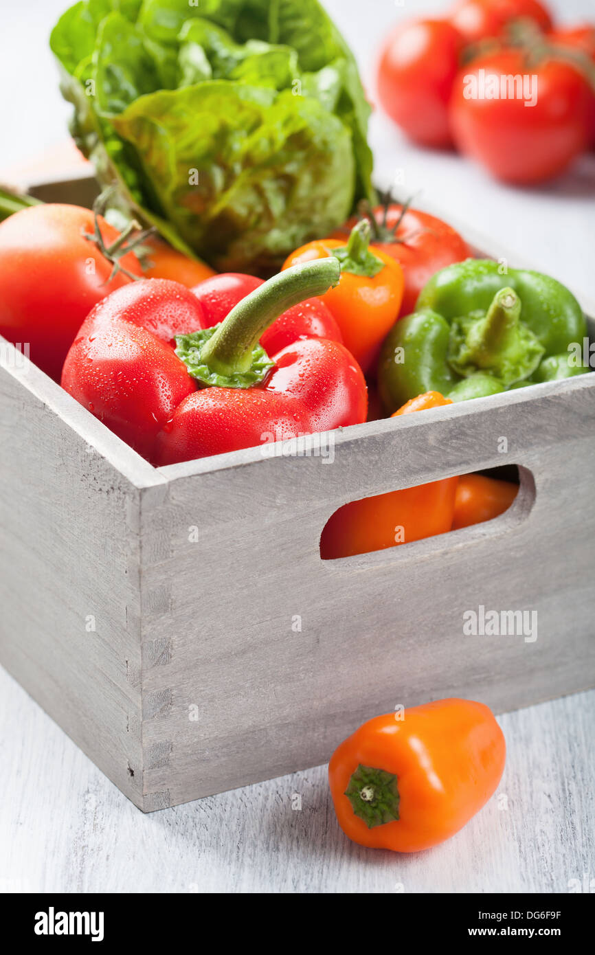 Vegetables in wood box hi-res stock photography and images - Alamy