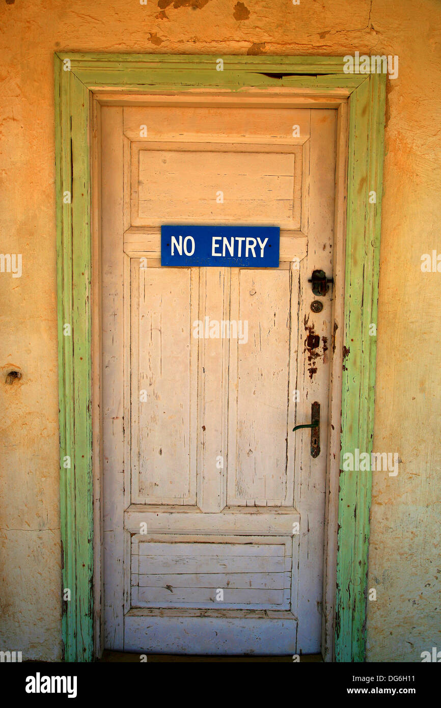 No Entry sign - The Ghost city in Kolmanskop - Luderitz in Namibia ...