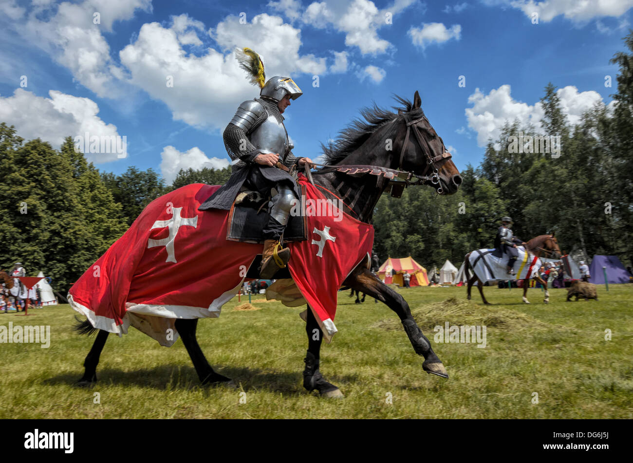 Knight on rearing horse hi-res stock photography and images - Alamy