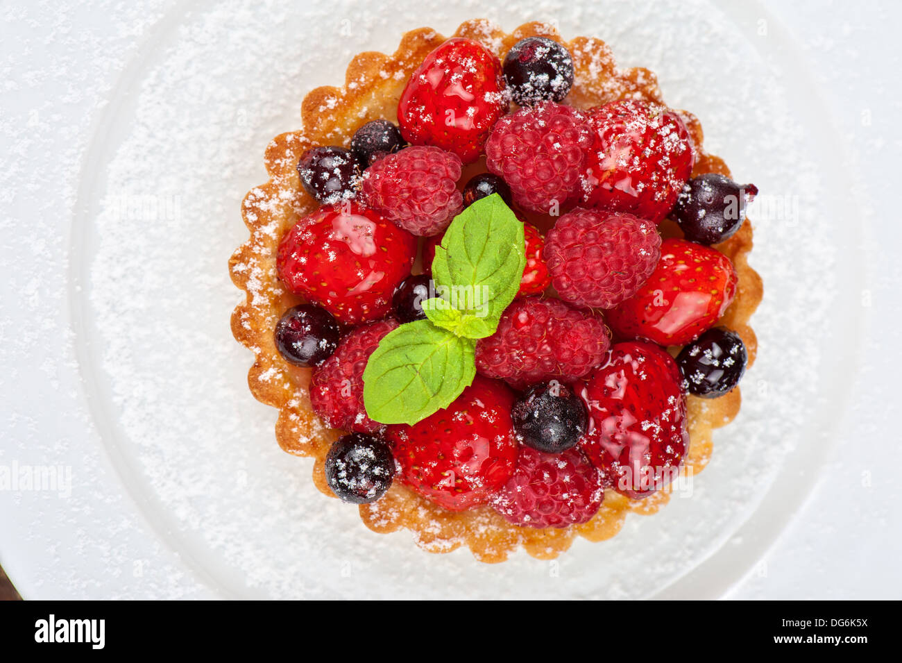 Cake with fresh berries Stock Photo - Alamy