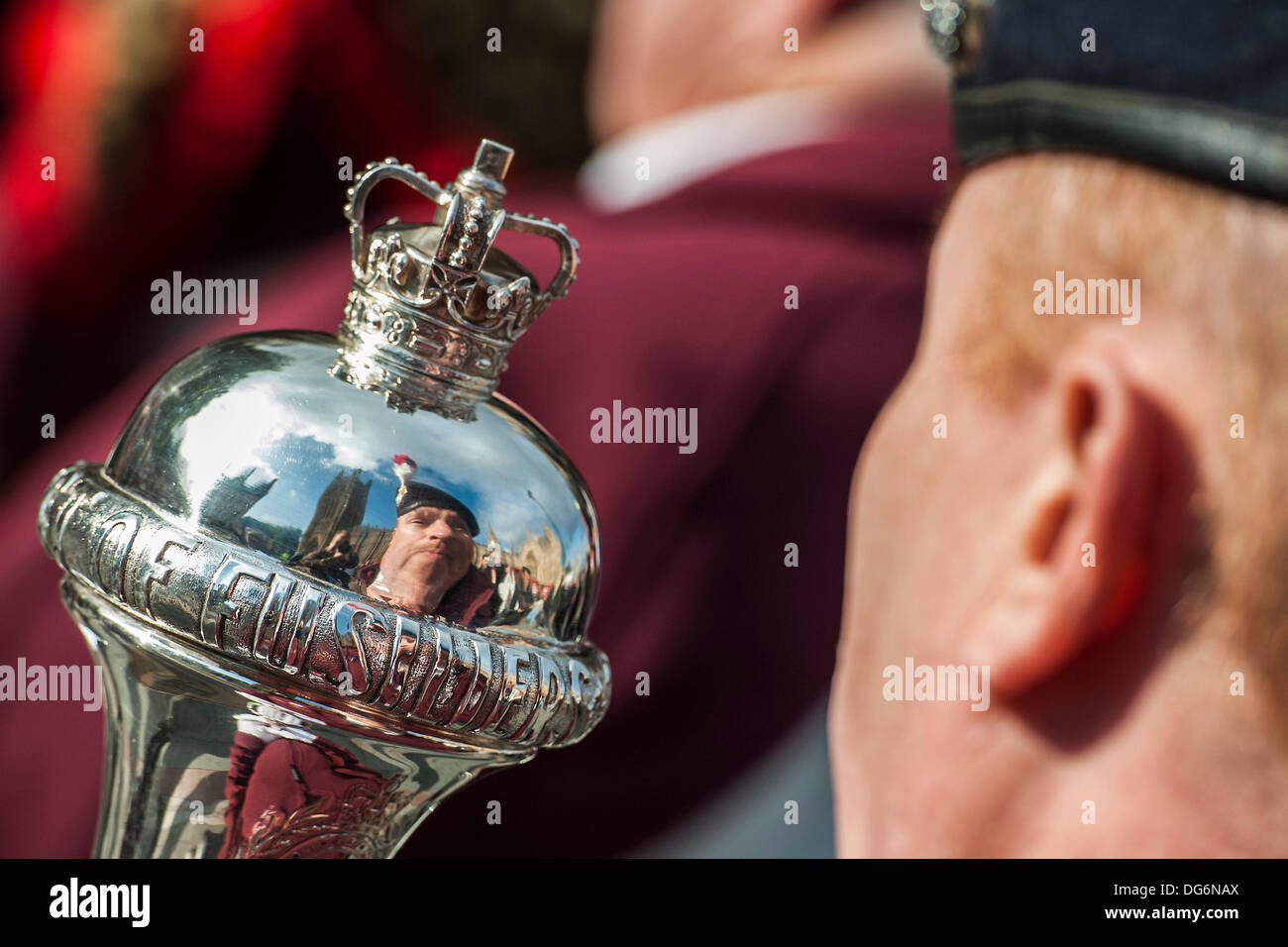 Royal regiment fusiliers 2rrf hi-res stock photography and images - Alamy
