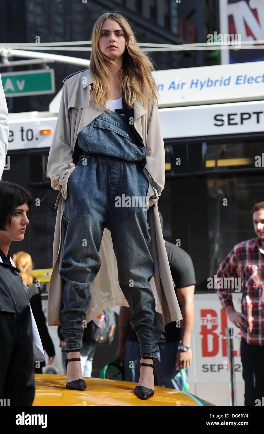 New York, NY, USA. 14th Oct, 2013. Cara Delevingne on location for DKNY ...