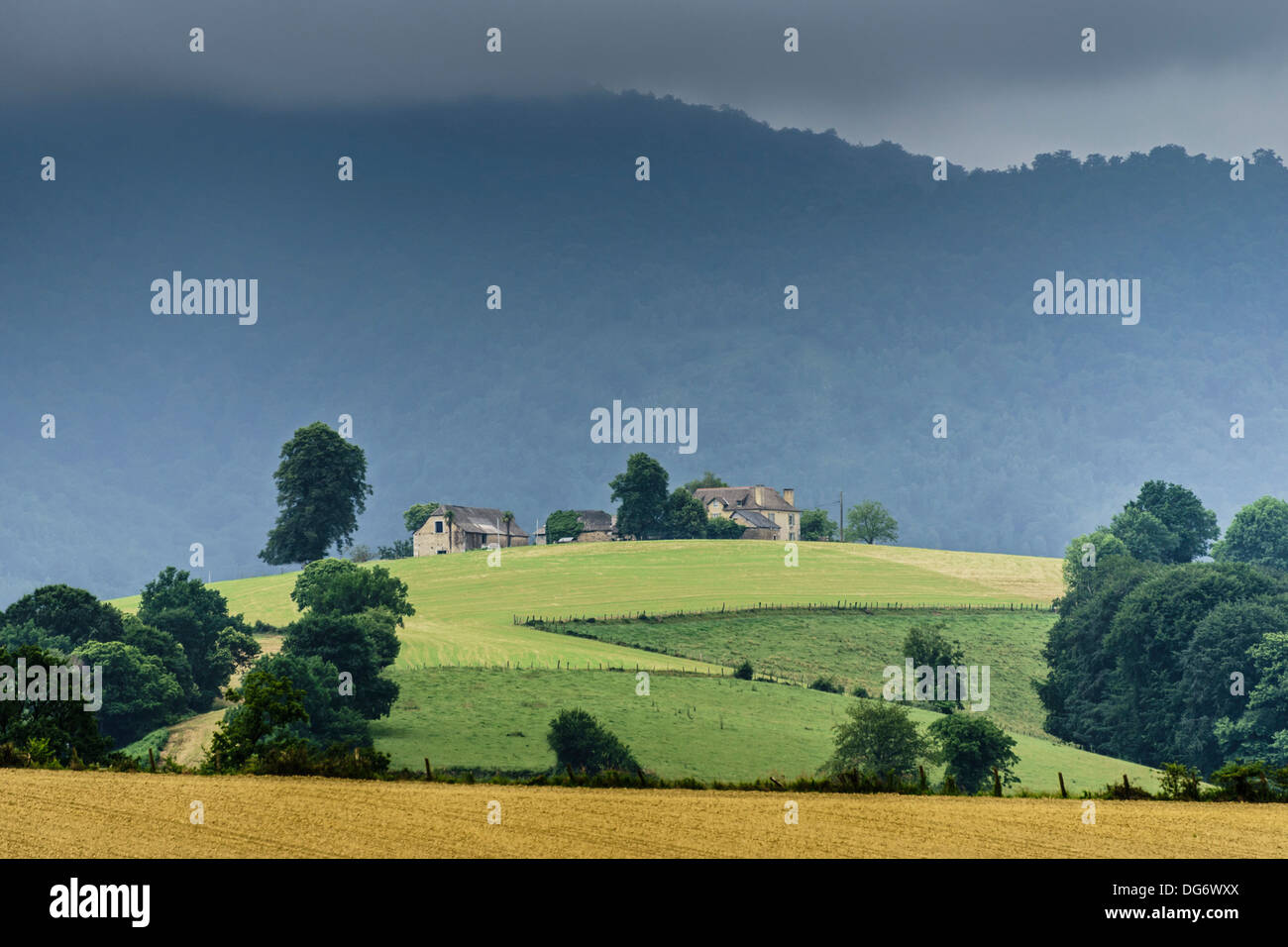 Midi pyrenees farm france hi-res stock photography and images - Alamy