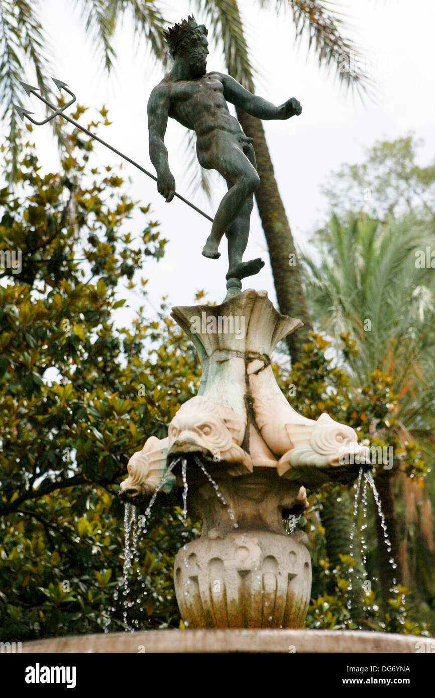 Trident wielding titan in the fountain hi-res stock photography and ...