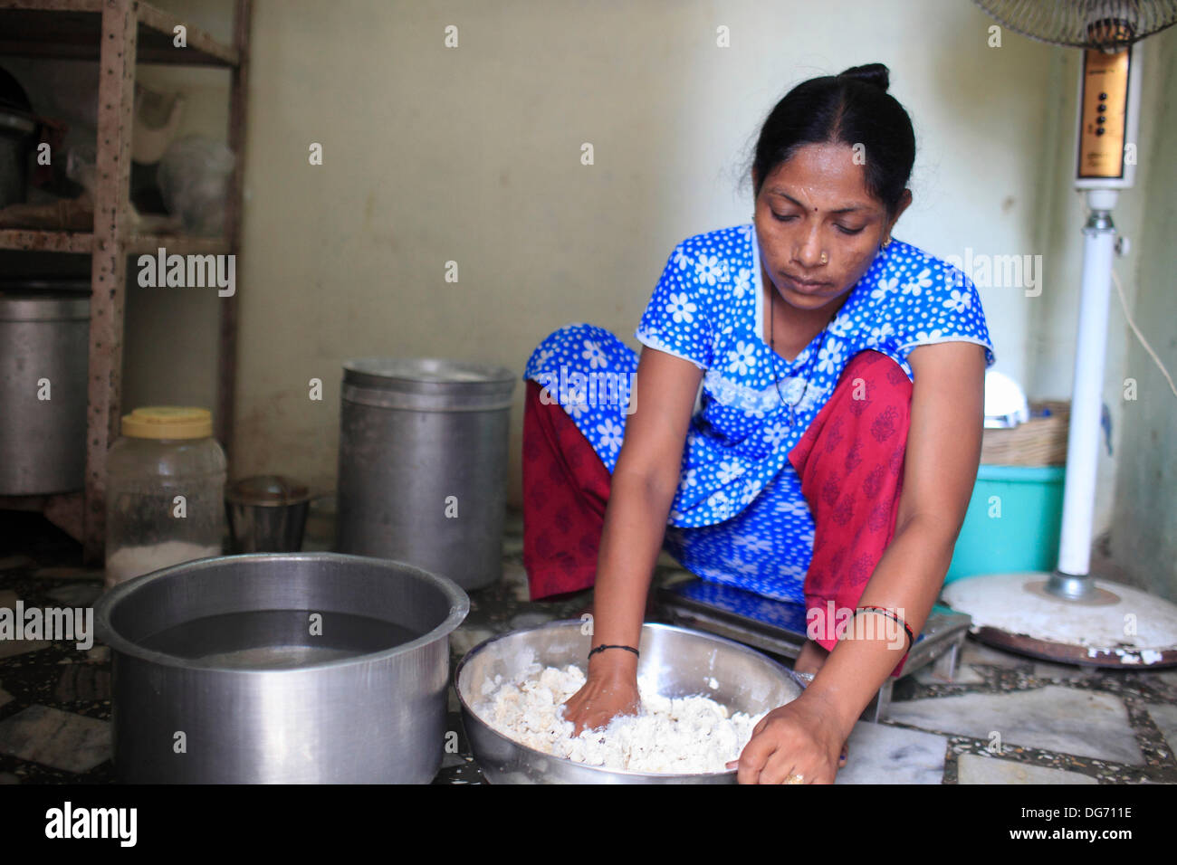 Surrogat mother hi-res stock photography and images - Alamy