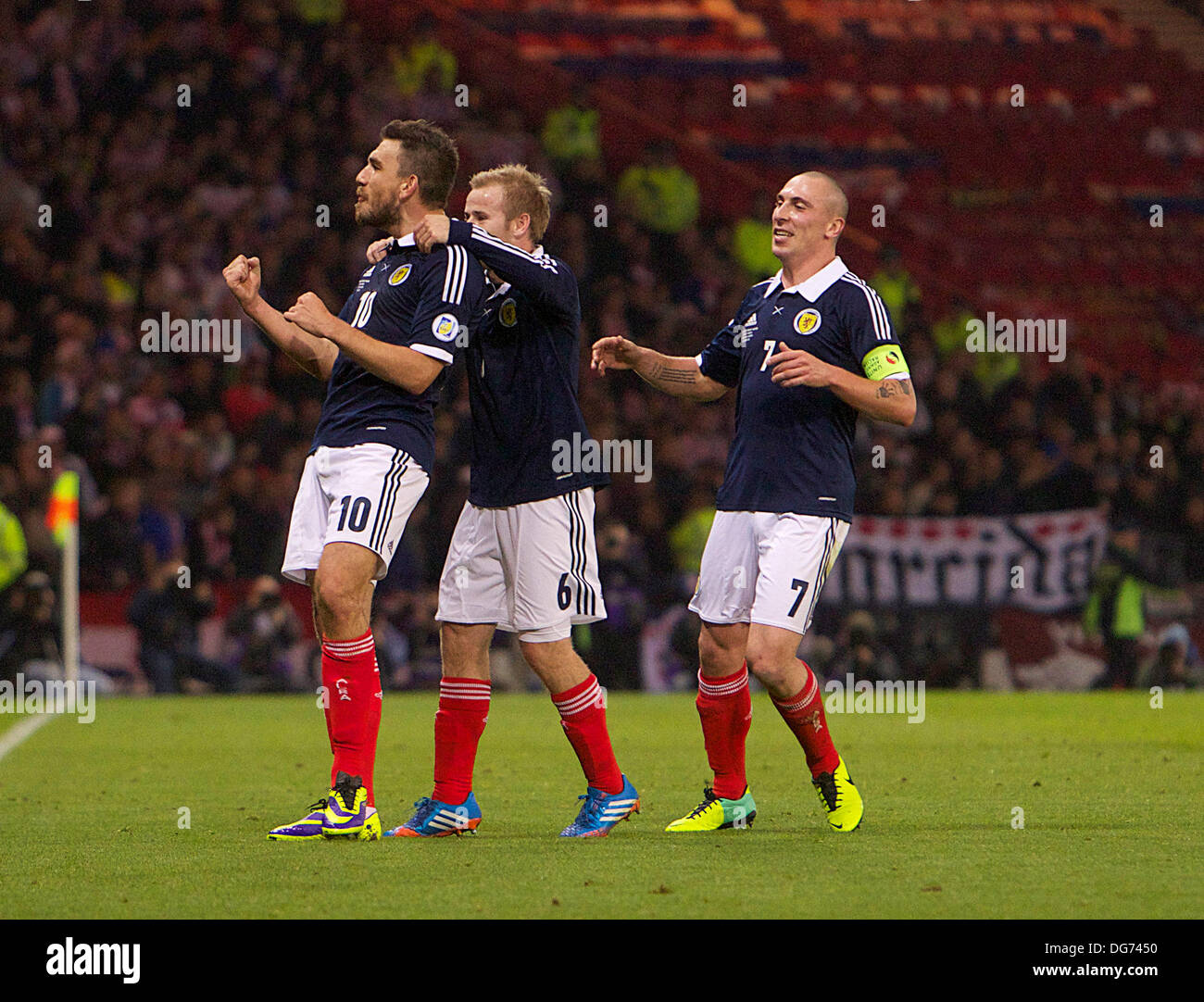 Glasgow, Scotland ROBERT SNODGRASS celebrates after he scores the ...