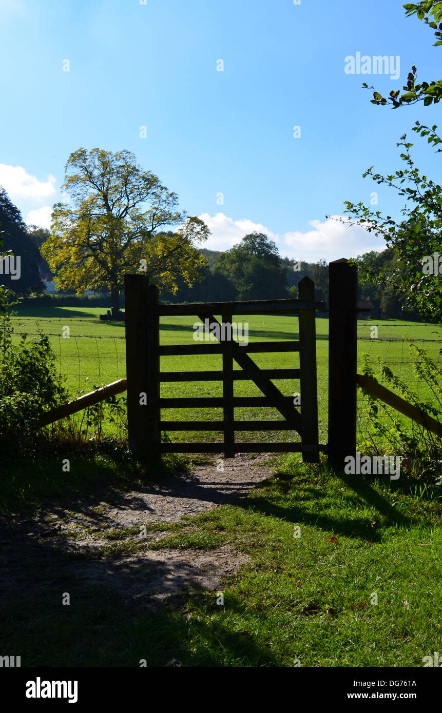 Countryside wooden gate Stock Photo - Alamy