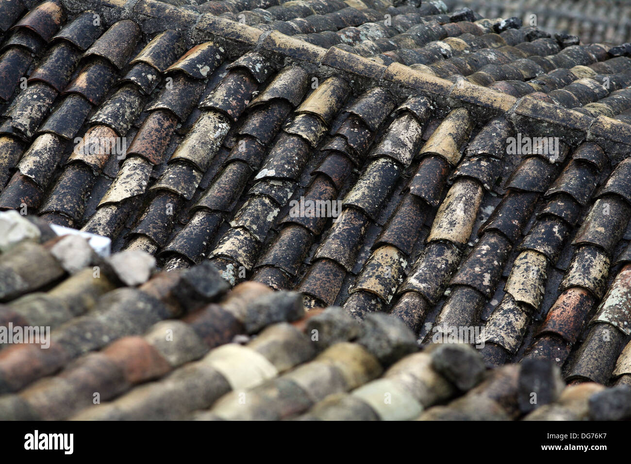 Italian roof tiles hi-res stock photography and images - Alamy