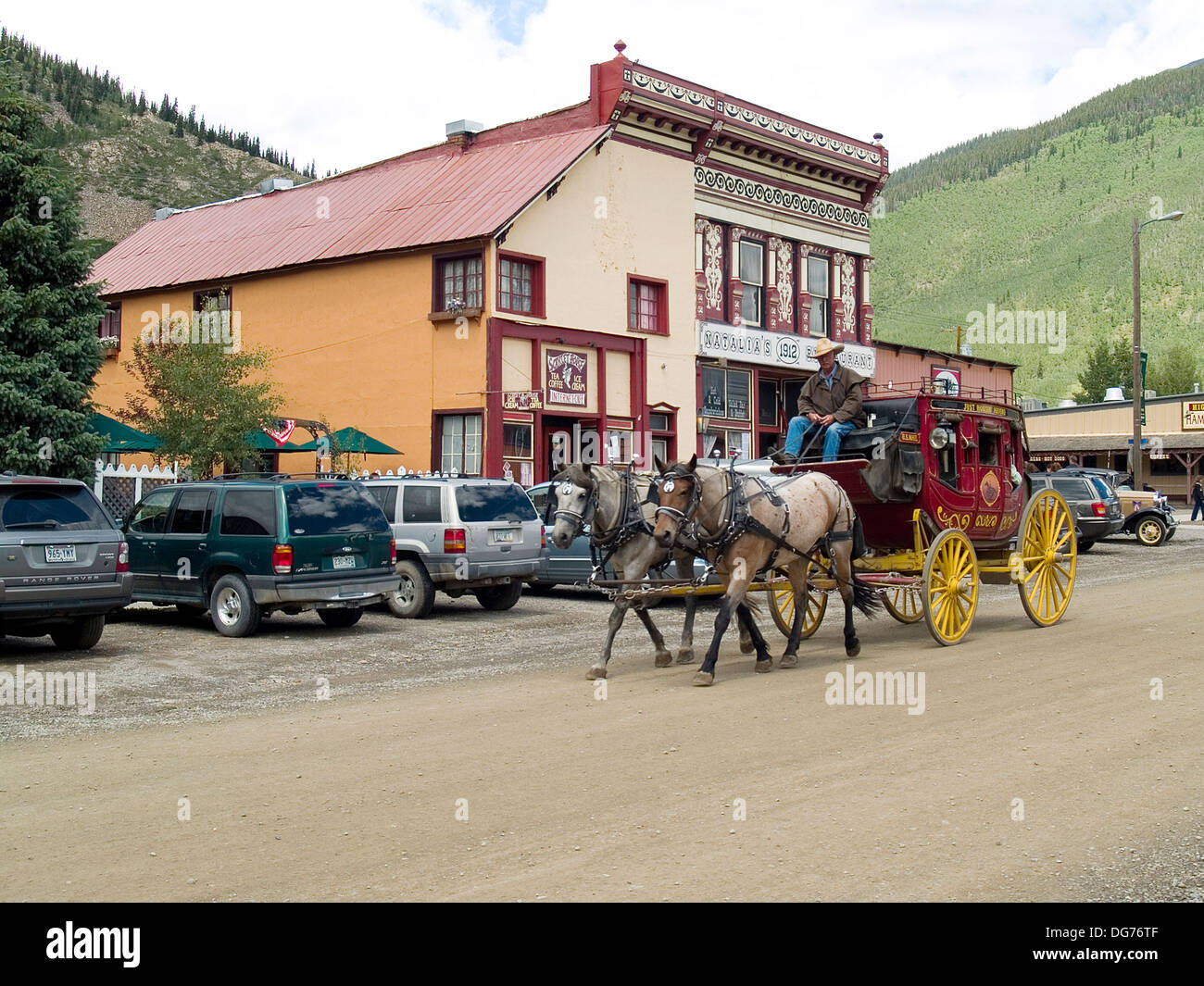 Stagecoach team horses hi-res stock photography and images - Alamy