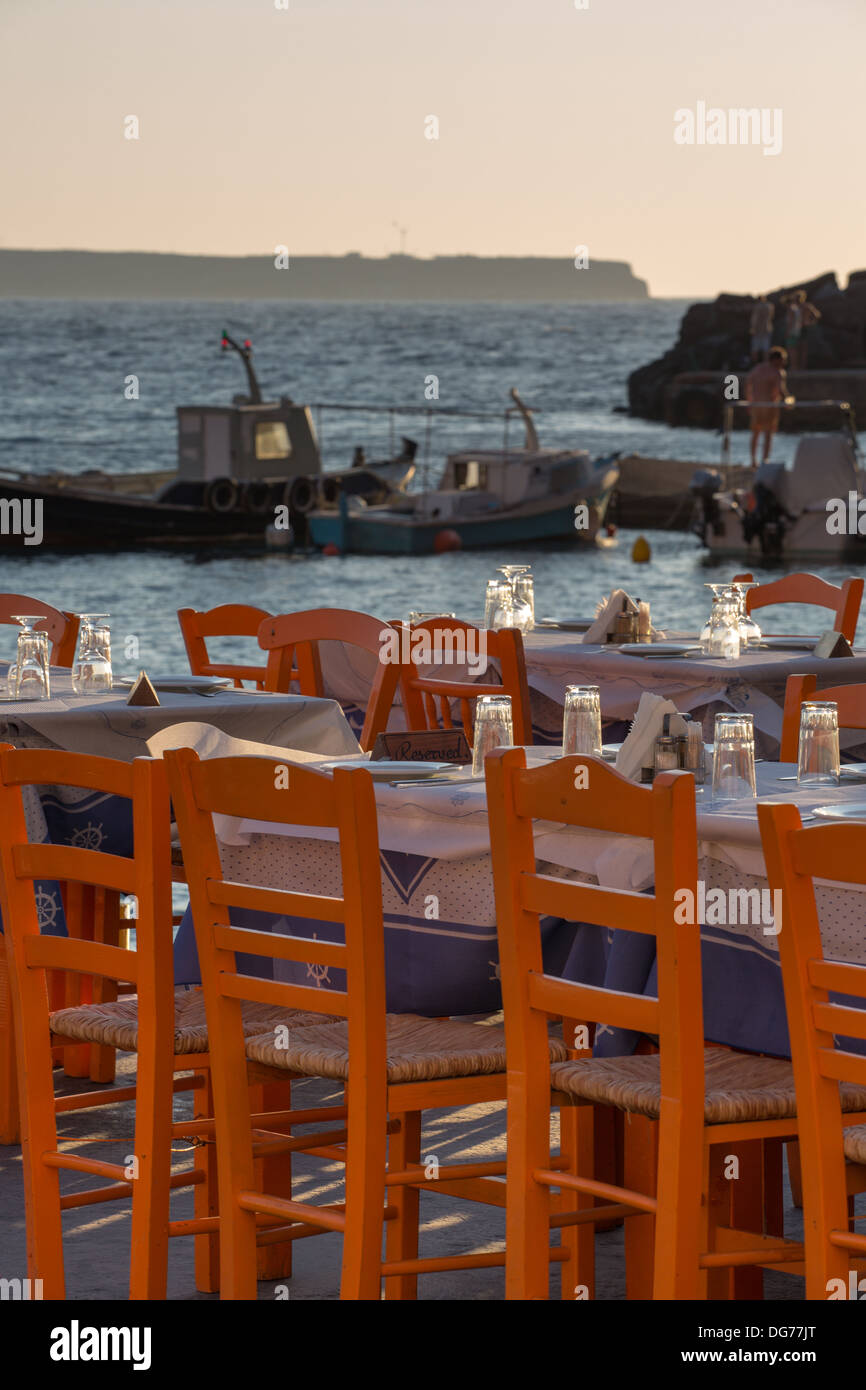 Port restaurant hi-res stock photography and images - Alamy