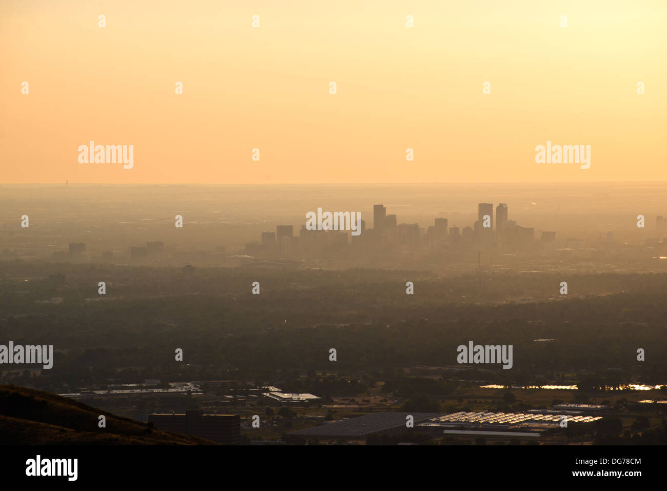 Sun rising over the city of Denver Stock Photo - Alamy